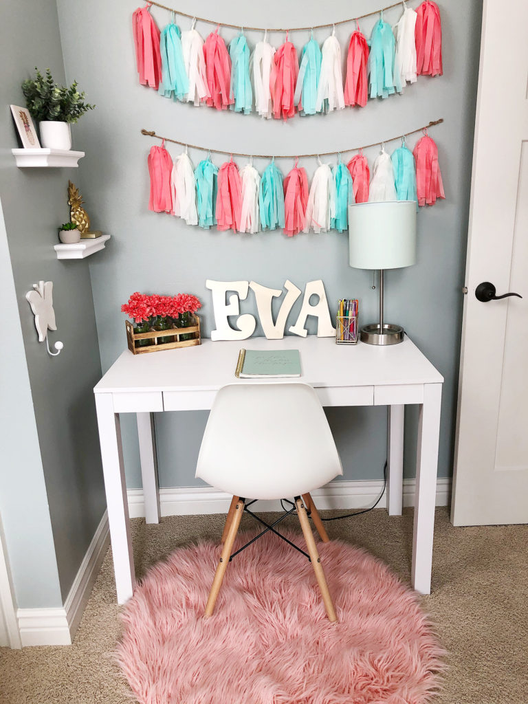 Workspace for your big kids room that is adorable and practical